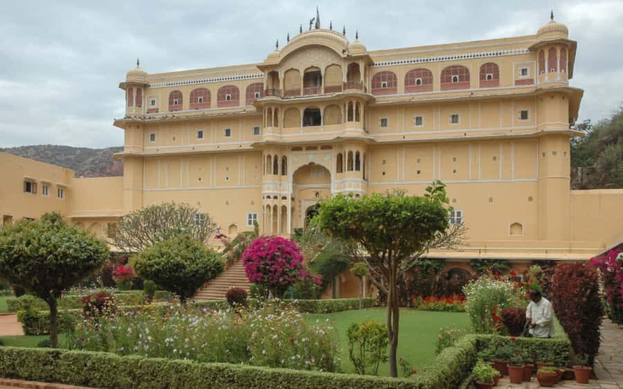 From Jaipur: Same Day Samode Village & Palace Tour - Analyzing the Value