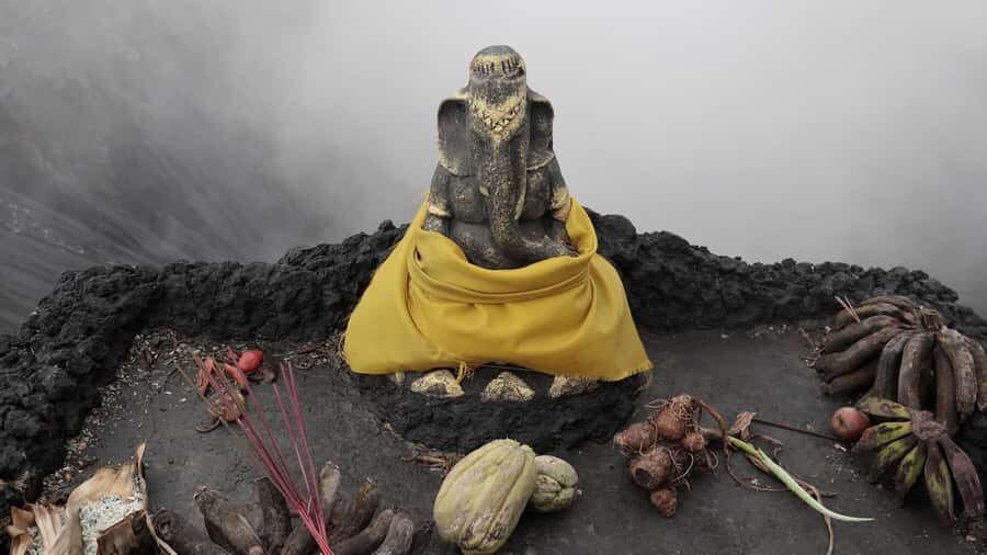 From Malang: Ultimate Mount Bromo National Park Sunrise Tour - What You’ll Experience