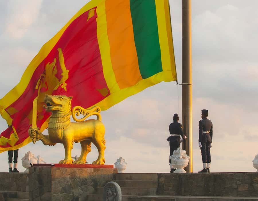 From Negombo: Negombo and Colombo Day Tour - Exploring Negombo: Coastal Charm and Cultural Heritage