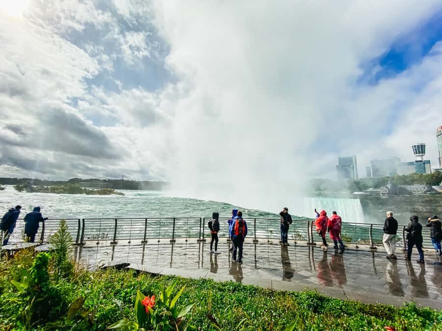 From NYC: 1-Day Niagara Falls Tour - Arrival and First Impressions at Niagara Falls