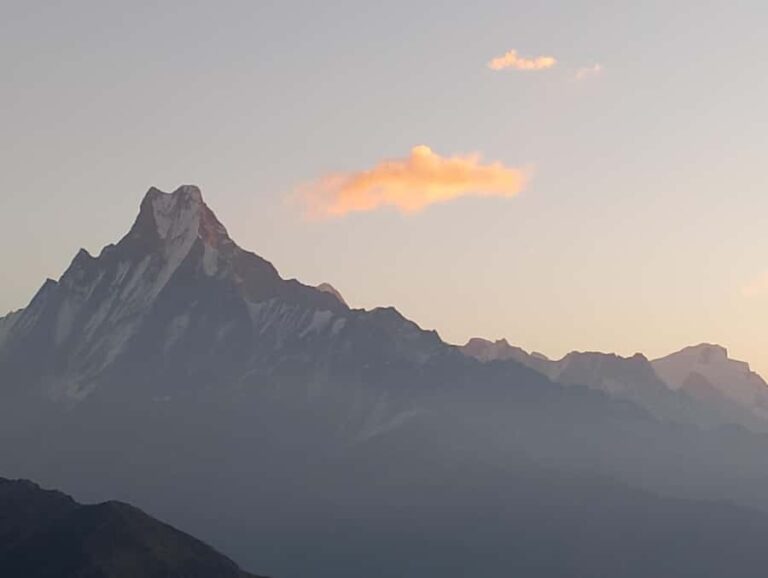 From Pokhara: Guided 2-Day Scenic Sarangkot to Ghandruk Tour - What Makes This Tour Stand Out