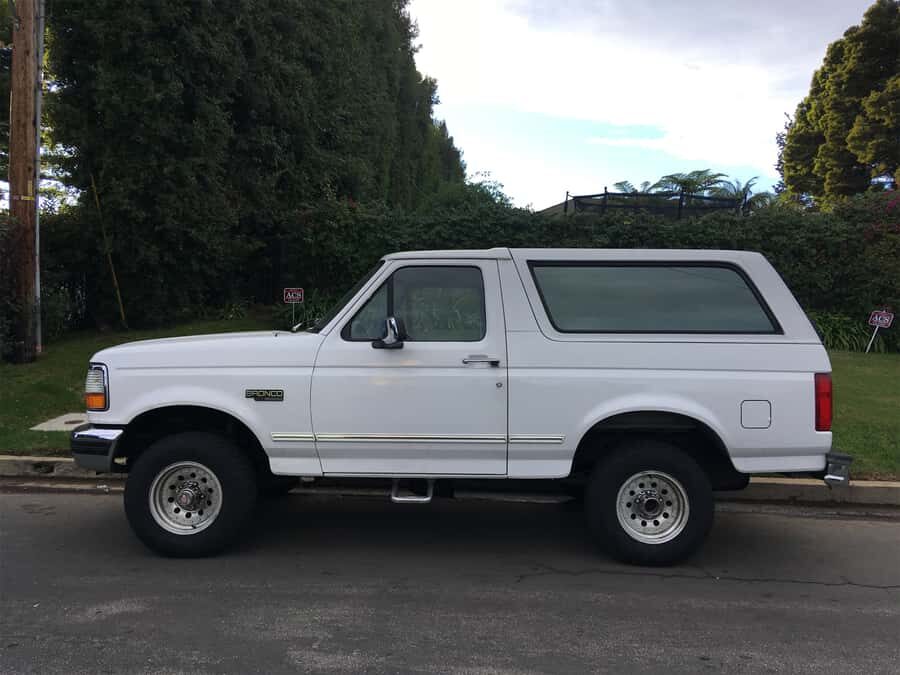 From Santa Monica: The O.J. Simpson Tour - The Meeting Point and Logistics