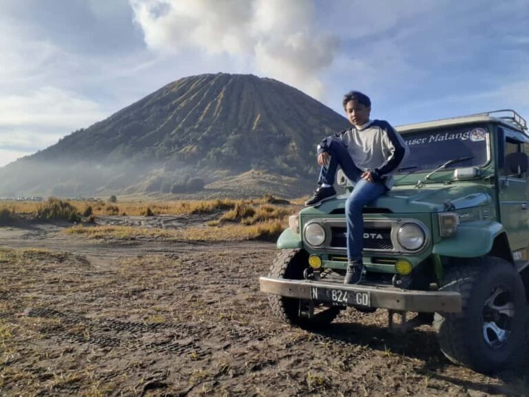 From Surabaya: 3D2N Mount Bromo and Ijen Crater Guided Tour - An Overview of the Experience