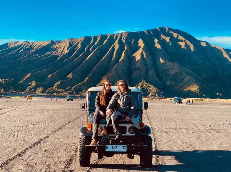 From Surabaya/Malang: Mount Bromo and Madakaripura Day Tour - Lunch and Rest Break