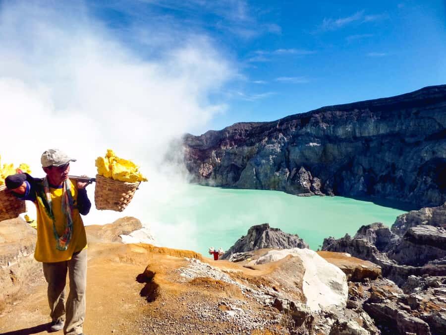 From Surabaya or Malang: 3-Day Bromo & Ijen Tour & Stay - Transportation & Logistics: What Travelers Should Know