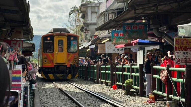 From Taipei: Yehliu, Shifen, Houtong & Jiufen One Day Tour - Shifen Waterfall: The Little Niagara of Taiwan