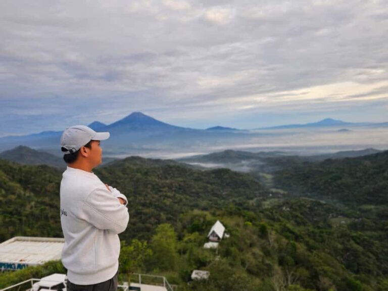From Yogyakarta: Tumpeng Menoreh Skyline Sunrise - What Makes This Tour Stand Out?