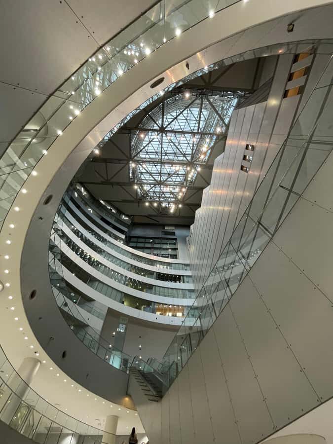 Fukuoka: Historic Architecture and Walking Tour - Serenity at Rakusuien Garden and Local Flavors