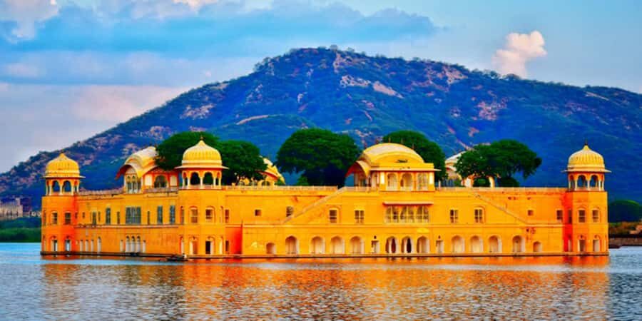 Full Day Jaipur Sightseeing Tour - Transportation, Timing, and Group Size