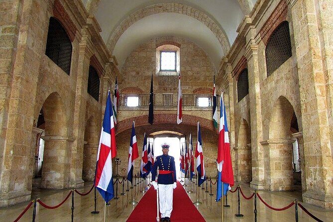 Full day Santo Domingo - Shared tour - Transportation, Group Size, and Timing