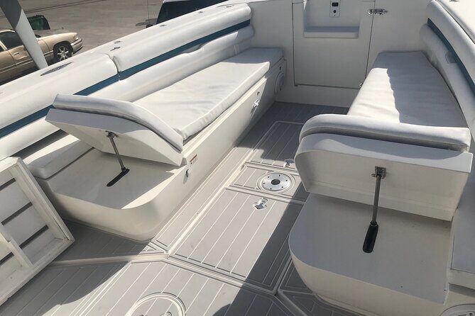 Full Day Snorkeling and Beach Hopping- 37' Intrepid - What’s Included and What’s Not?