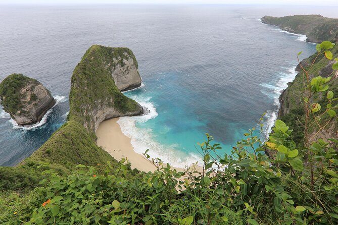 Full-Day Tour in Nusa Penida Island + Snorkeling Experience - Detailed Breakdown of the Itinerary