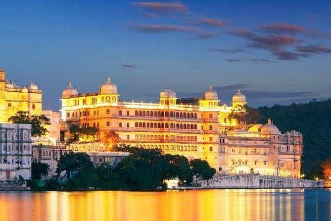 Full Day Udaipur City Tour by Private Vehicle - Starting at the City Palace