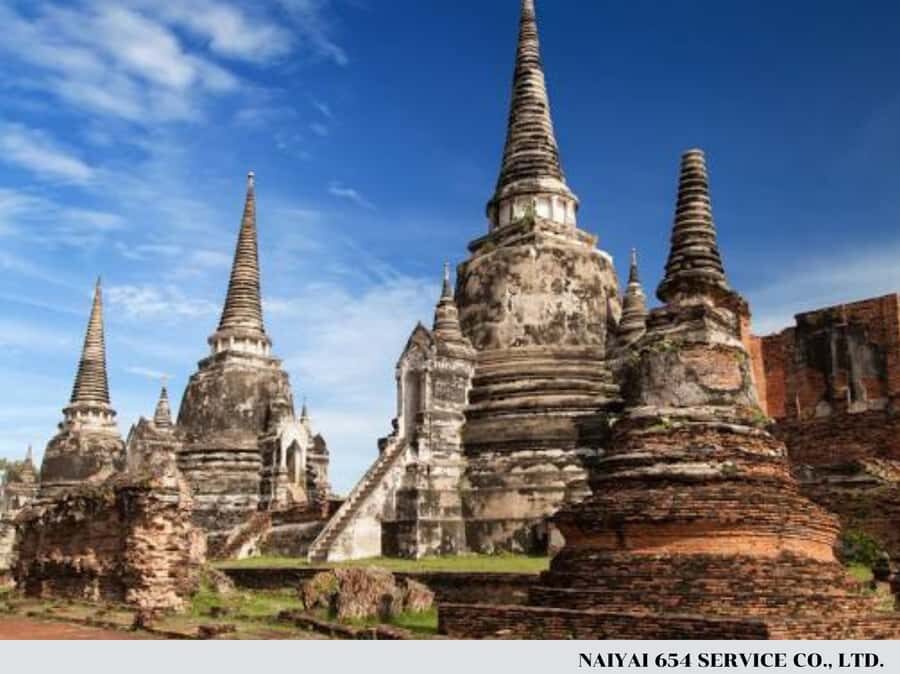 Full-day van charter to Ayutthaya and the Floating Market - The Floating Market Experience