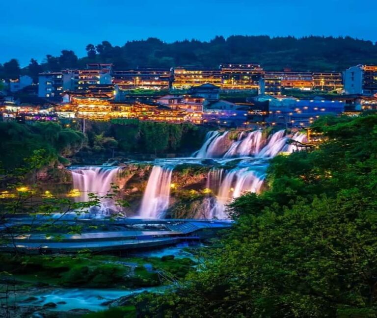 Furong Ancient Town Entry Ticket & Tujia experience - Cultural Highlights and Performances