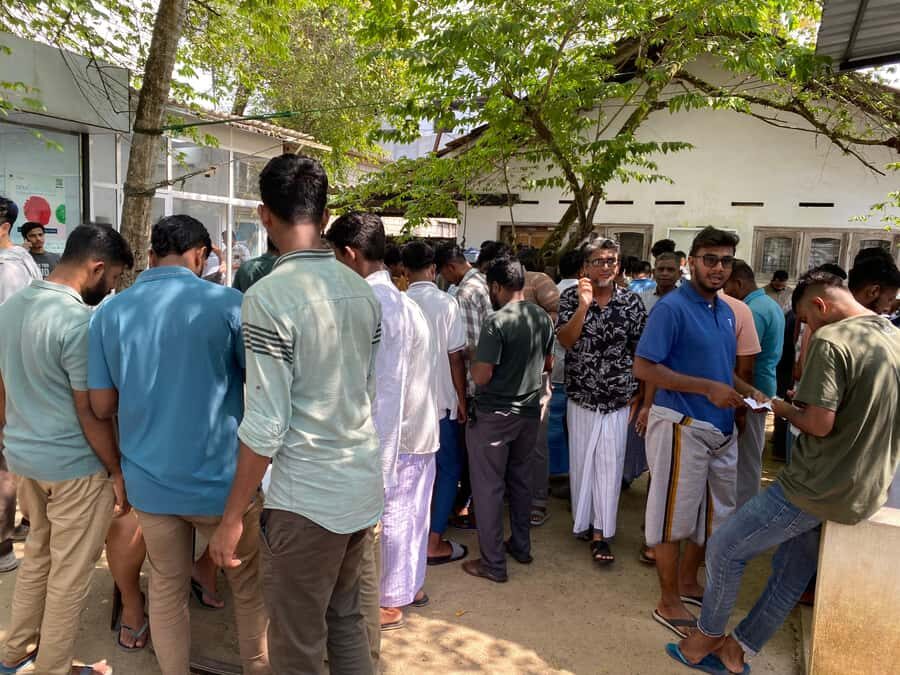 Galle: Traditional Open-Air Gem Market Guided Tour - Who Should Consider This Tour?