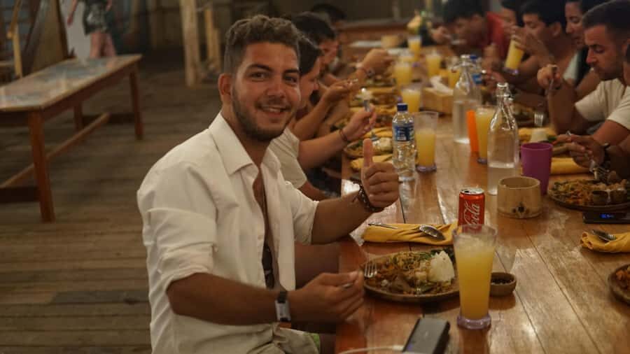 Gili Trawangan: Indonesian Family Dinner with Drink - Discovering a Traditional Indonesian Dinner on Gili Trawangan