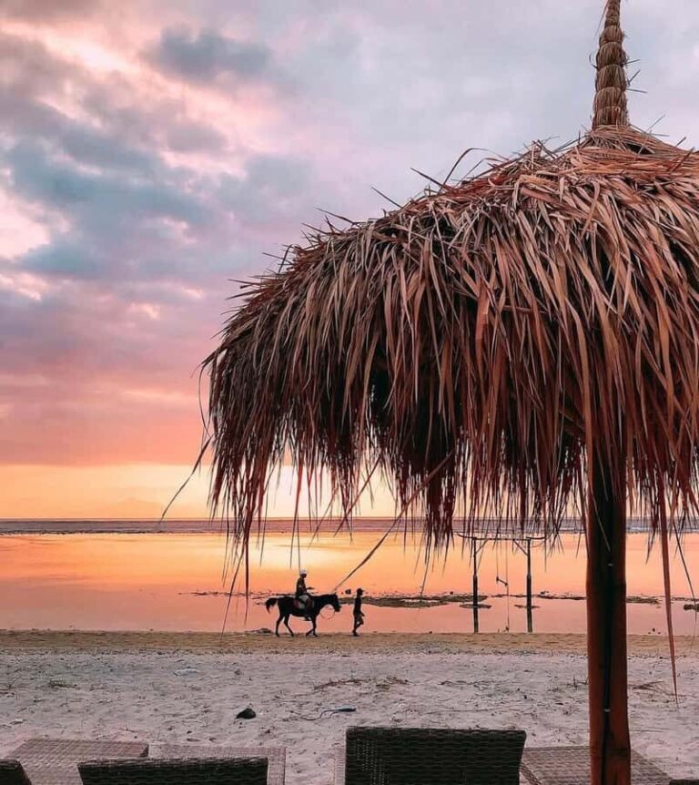 Gili Trawangan: Sunset sup or Kayak Tour to Gili Meno - What to Expect on the Route