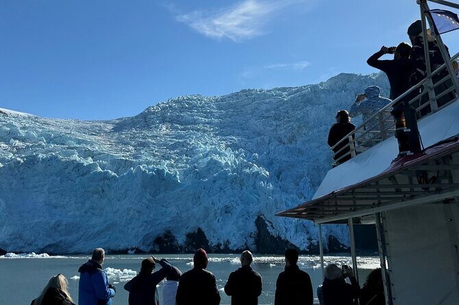 Glacier Quest Cruise and Coach Package - The Anton Anderson Memorial Tunnel: A Unique Transit Experience