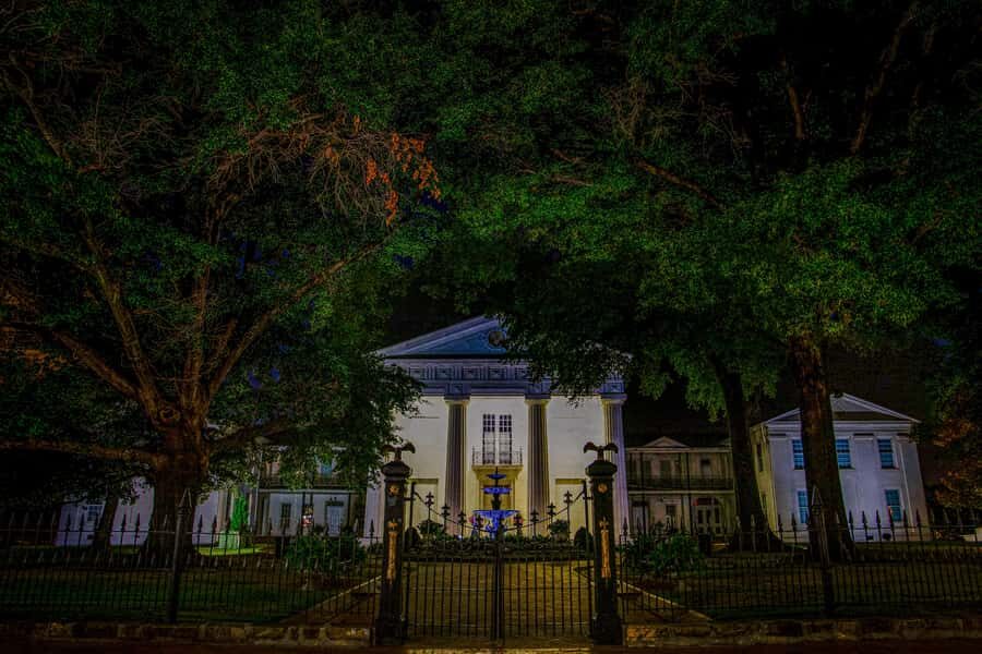 Graveyard Ghosts & Ghouls of Little Rock Ghost Tour - Who Should Consider This Tour?