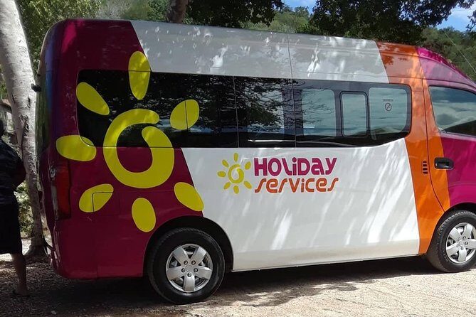 Group Private Kingston Airport Transfers (4 - 9 Persons) - The Booking Process and Practicalities