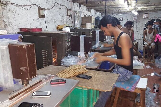 Group Tour of Dharavi Slum walk with local Guide - Authenticity and Insight from Travelers’ Reviews