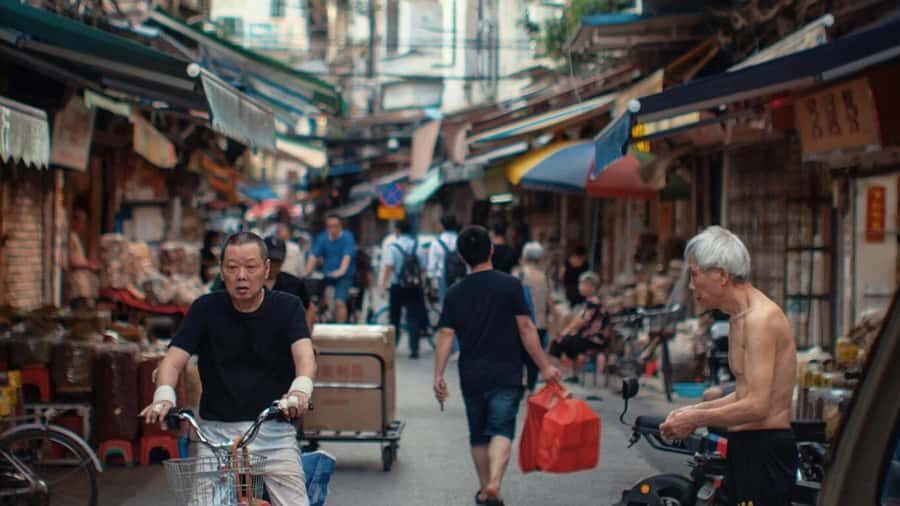 Guangzhou: Cantonese Morning Tea and Culture Walking Tour - A Closer Look at the Experience