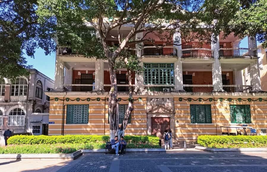 Guangzhou: Thirteen Hongs Museum & Shamian Island Tour - A Detailed Look at the Tour Experience