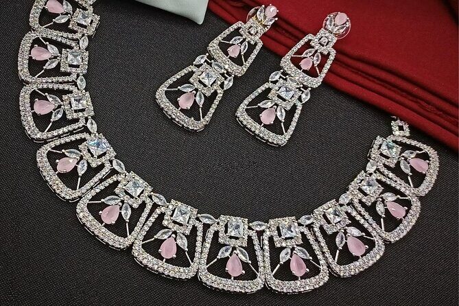 Guided Shopping Tour In Mumbai - The Sum Up