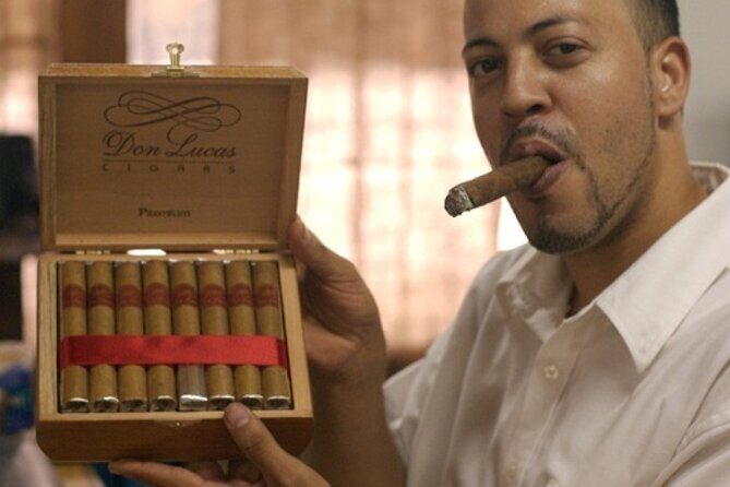 Guided Tour to Don Lucas Cigars Factory and Souvenirs Store - The Experience for Different Travelers