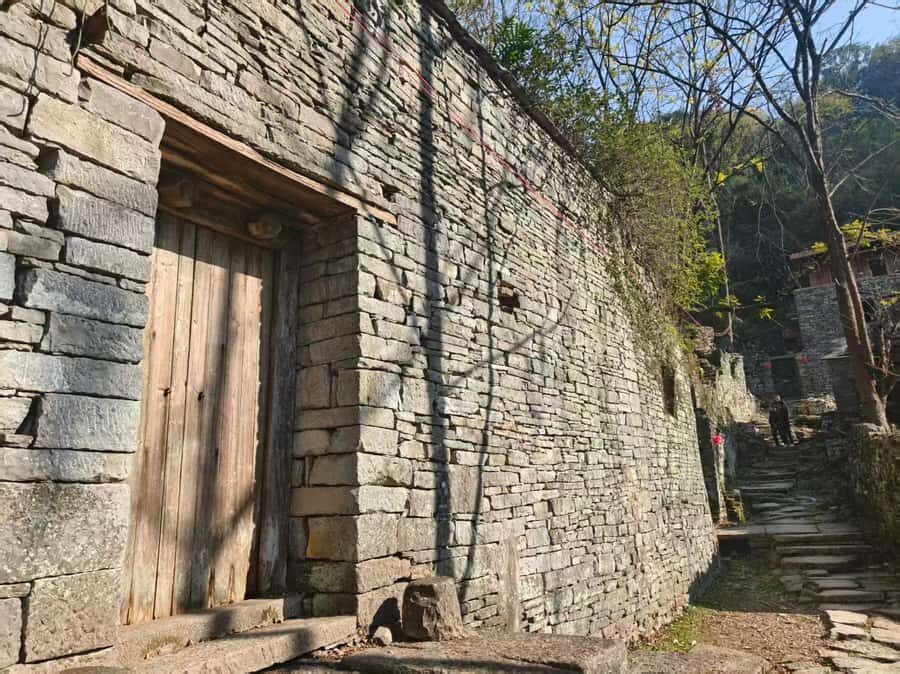 Guilin: Li River Cruise, Yangshuo, and Stone City Tour - Why This Tour Works Well