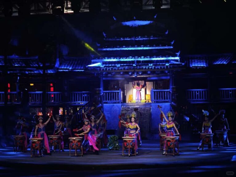 Guilin & Yangshuo: Reed Flute Cave & Yulong River drift Tour - Who Will Enjoy This Tour?