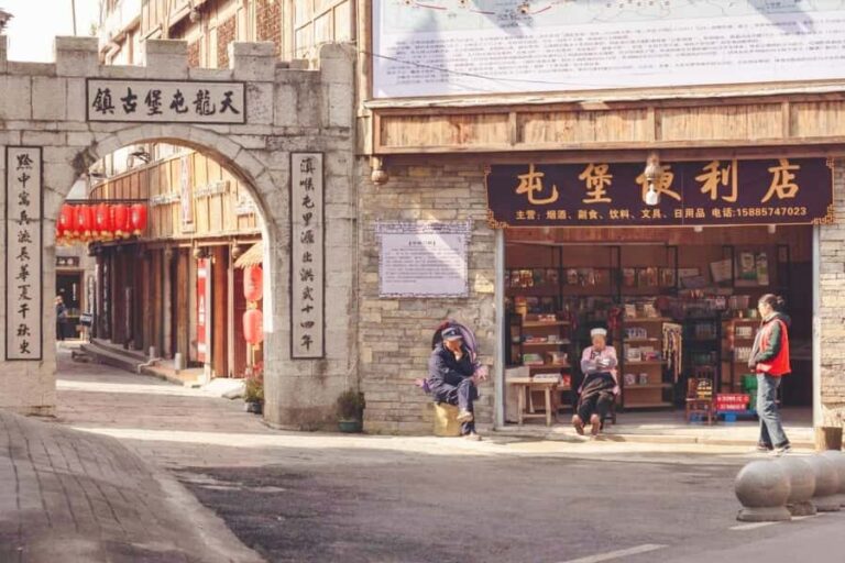 Guiyang: Dragon Palace & Tianlong Tunbao Private Day Tour - Stepping Back 600 Years at Tianlong Tunbao