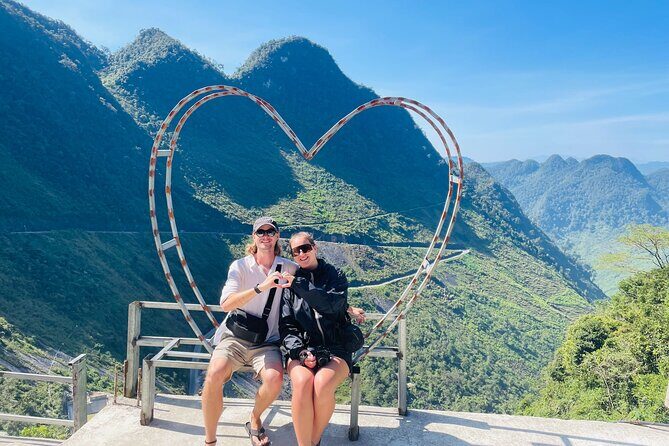 Ha Giang Loop 2Days 1Night Private Tour with English Guide - Exploring the Itinerary in Detail