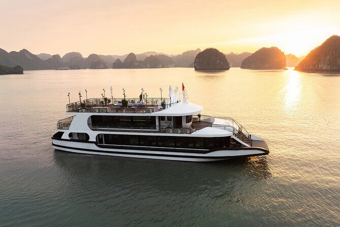 Ha Long Bay Day Cruise from Hanoi-Buffet, Kayak and Sunset Party - The Itinerary Breakdown