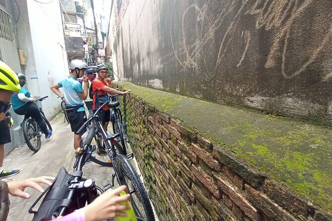 Half Day Back Alleys Expedition in Saigon by Bike - Authenticity and Cultural Insights from Reviews