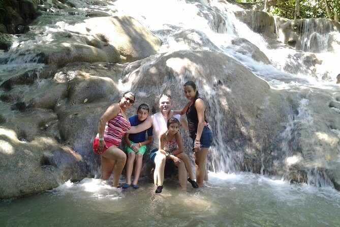 Half-Day Dunn's River Falls, Blue Hole Tour with River Tubing from Ocho Rios - Detailed Breakdown of the Itinerary