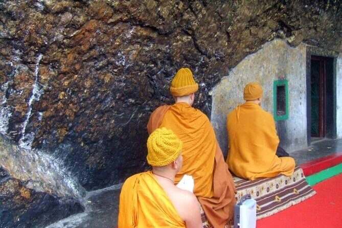 Half Day Private Guided Tour in Bodh Gaya & Dungeshwari Caves - The Dungeshwari Caves: Meditative Heights and Scenic Walks