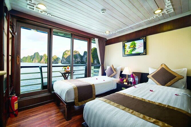 Halong 2D1N with Le Journey/Hera/La Pandora Boutique from Hanoi - The Value of the Tour