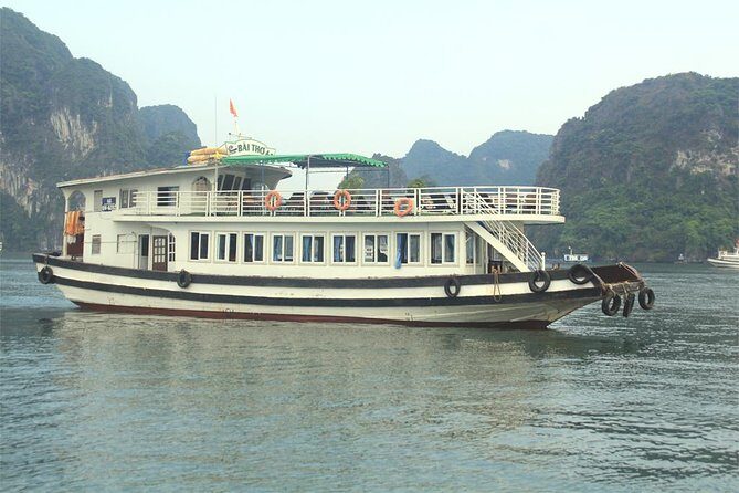 Halong Bay Cruise Day Trip: Visit Thien Cung Cave, Kayaking & Lunch - best price - What the Reviews Say: Authentic Perspectives
