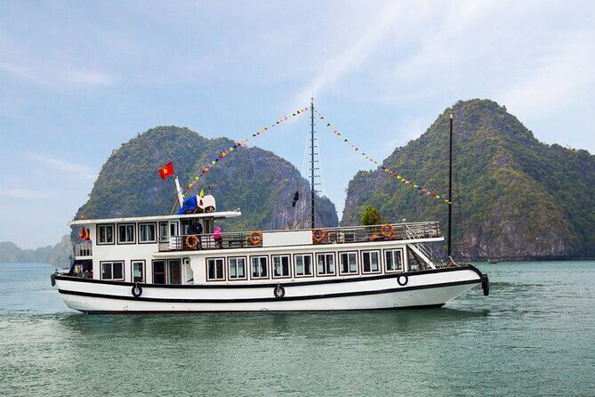 Halong Bay Full-Day Cruise with Guide,Lunch,Meal,Cave & Island - What Could Be Better?