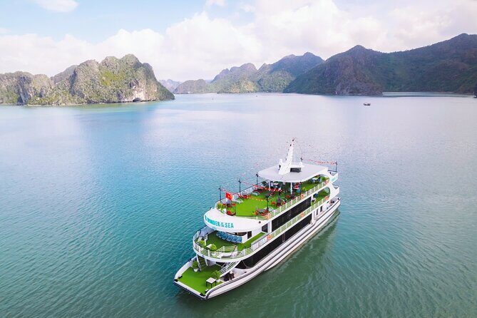 Halong Bay Premium Cruise with Jacuzzi, Kayaking & Scenic Views - Deep Dive Into the Itinerary