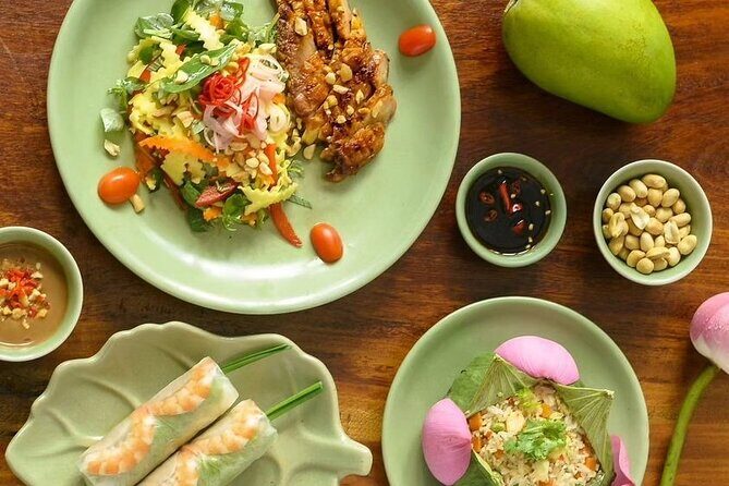 Hands on Cooking Class with Ben Thanh market visit - The itinerary in detail