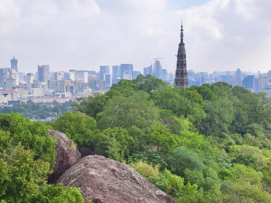 Hangzhou City Walk Tour: West Lake, Old City, Hiking, Garden - Why Choose This Tour?