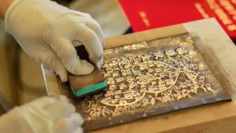 HangZhou: Copper Carving Experience with Master Hu Bingren - Who Will Love This Experience?