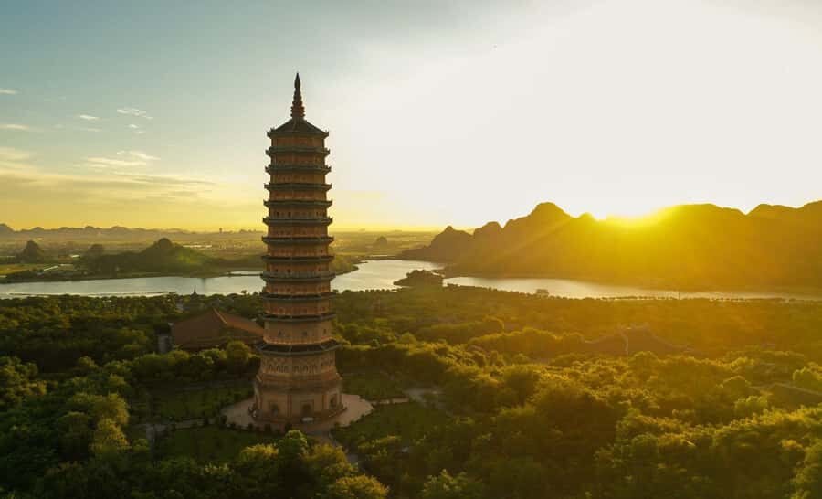 Hanoi: Bai Dinh Pagoda & Toy Village or Hat, Incense Village - Discovering the Ancient Craft of Toy Figurines at Xuan La Village