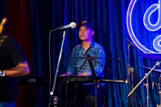 Hanoi Night Bar Crawl with Local Guide & Free Shots - Authenticity & Cultural Insights