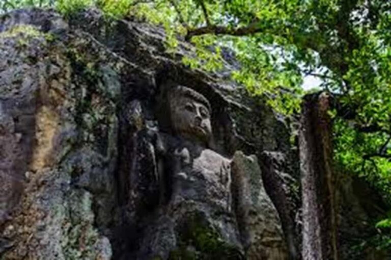 Haputale: Hindu and Buddhist Temple Tour with Pickup - The Itinerary Breakdown: What to Expect