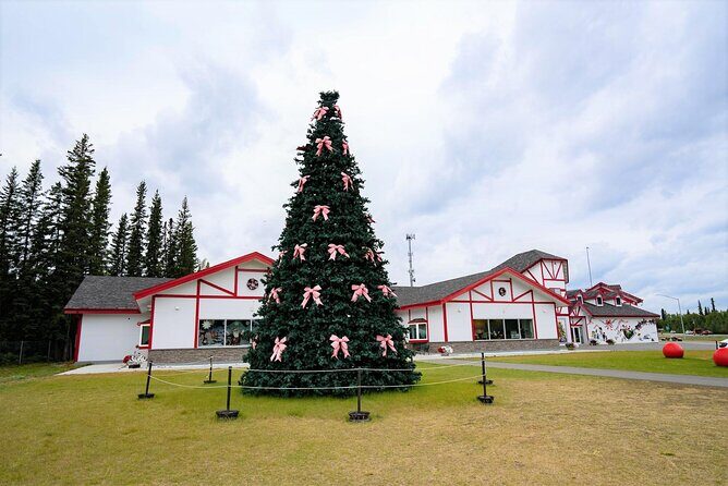 Heart of Fairbanks Tour Culture, Food, History and Fun - Transportation and Group Size