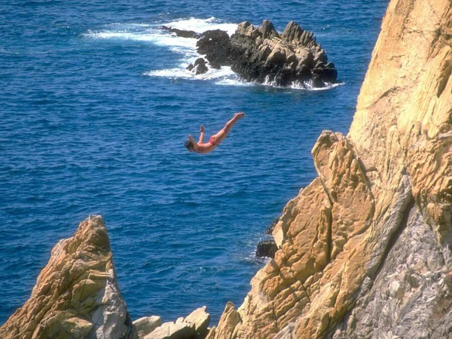 High Cliff Divers of Acapulco - Practical Tips for Potential Participants